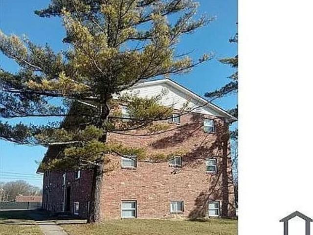 2 Br, 1 bath, Condo 1991 N Campbell
