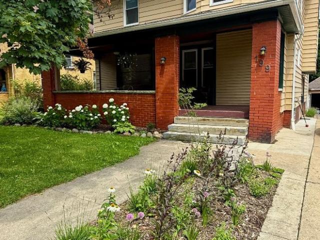2 Br, 1 bath, Condo 199 Beck Ave