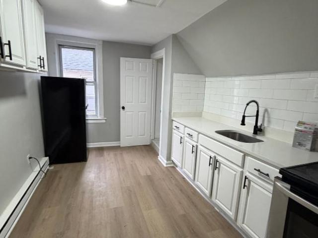 2 Br, 1 bath, Condo 19 N 18th St