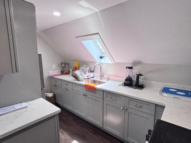 2 Br, 1 bath, Condo 19 Orchard St