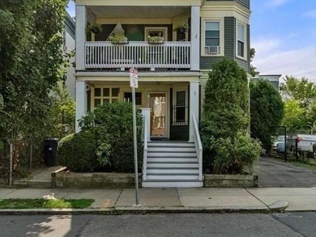 2 Br, 1 bath, Condo 1 King Street