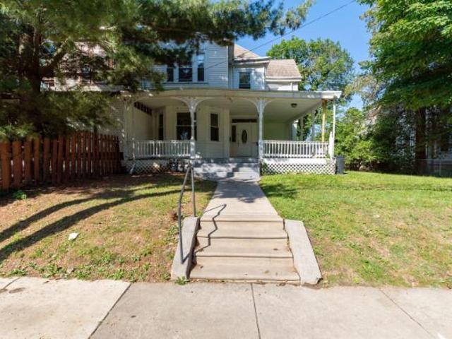 2 Br, 1 bath, Condo 1 Sharon Ave And Macdade Blvd