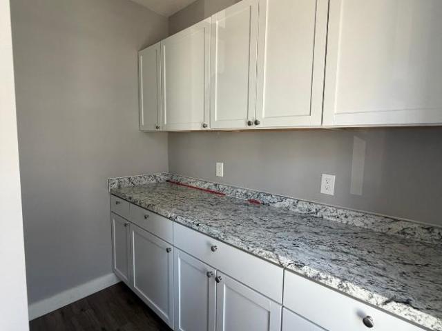 2 Br, 1 bath, Condo 1 Wall Ct