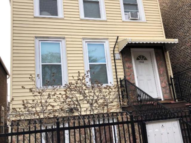 2 Br, 1 bath, Condo 2008 S Loomis