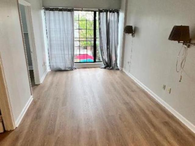 2 Br, 1 bath, Condo 2009 Greene St