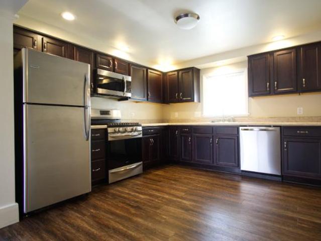 2 Br, 1 bath, Condo 2009 Potomac Ave