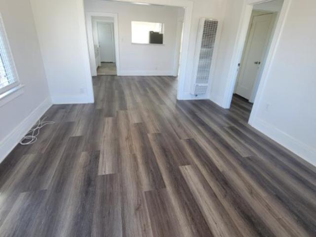2 Br, 1 bath, Condo 2000 Browning Blvd
