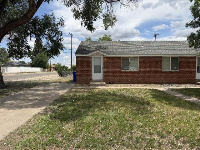 2 Br, 1 bath, Condo 200 16th Avenue Ct