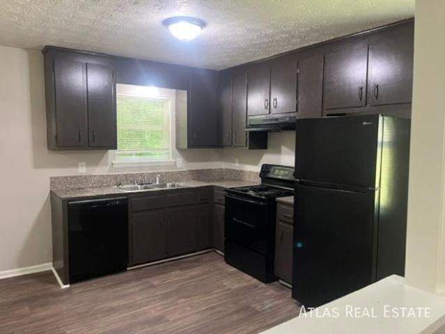2 Br, 1 bath, Condo 200 N Bluff Road