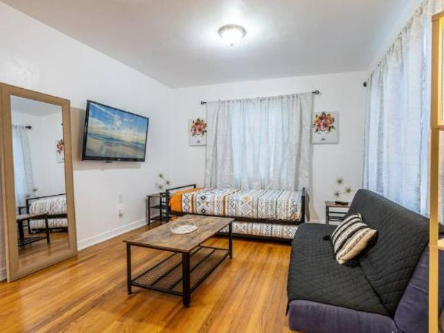 2 Br, 1 bath, Condo 2014 Newman Street