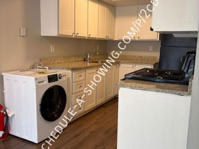 2 Br, 1 bath, Condo 2010 E 148th Ave