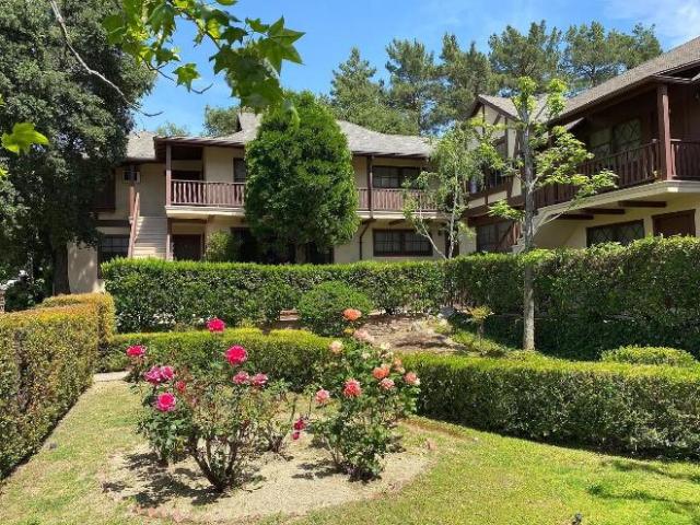 2 Br, 1 bath, Condo 2010 Verdugo Blvd