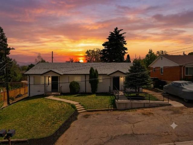 2 Br, 1 bath, Condo 2021 Woodburn St