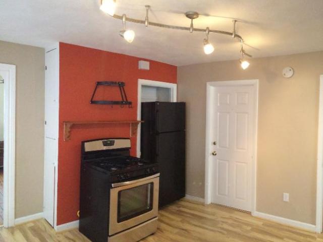 2 Br, 1 bath, Condo 203 Broadway