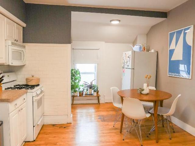 2 Br, 1 bath, Condo 2045 Western