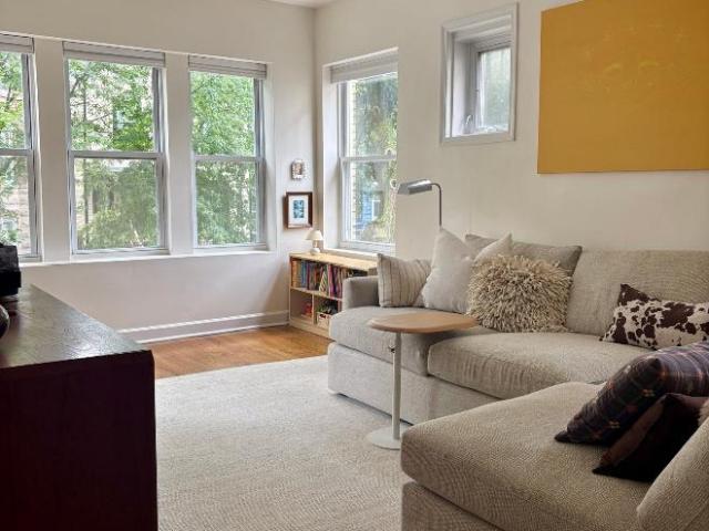 2 Br, 1 bath, Condo 2040 North Spaulding Avenue