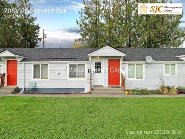 2 Br, 1 bath, Condo 2054 Roosevelt Ave