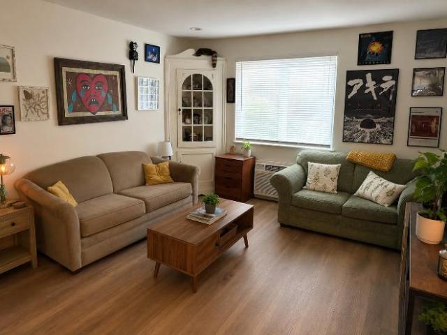 2 Br, 1 bath, Condo 2075 N 4th St