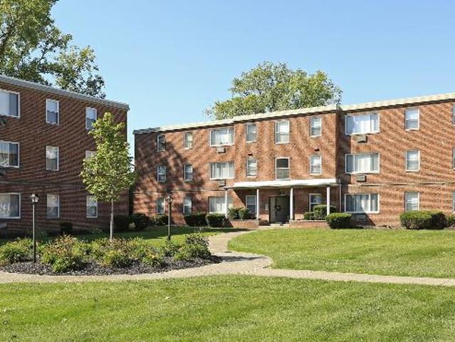 2 Br, 1 bath, Condo 20763 Ellacott Pkwy