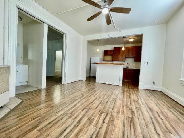 2 Br, 1 bath, Condo 207 Midway Ave