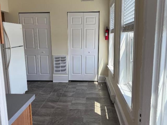 2 Br, 1 bath, Condo 208 W State St