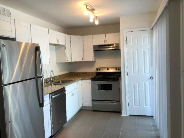 2 Br, 1 bath, Condo 209 Green Acres Road