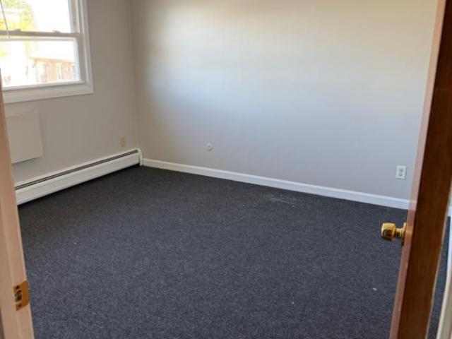 2 Br, 1 bath, Condo 20 22 Margaret St