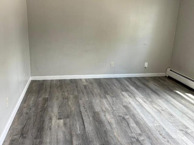 2 Br, 1 bath, Condo 20 Margaret St