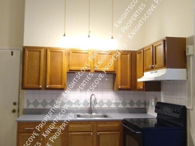 2 Br, 1 bath, Condo 20 N Main St