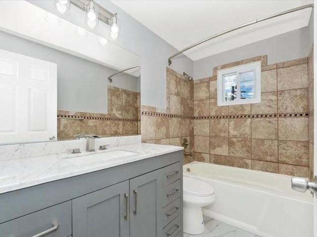 2 Br, 1 bath, Condo 2100 Ashburton St
