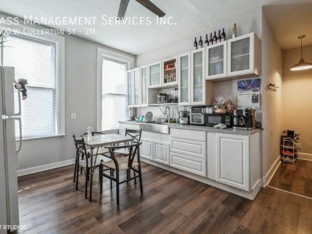 2 Br, 1 bath, Condo 2100 W Cullerton St