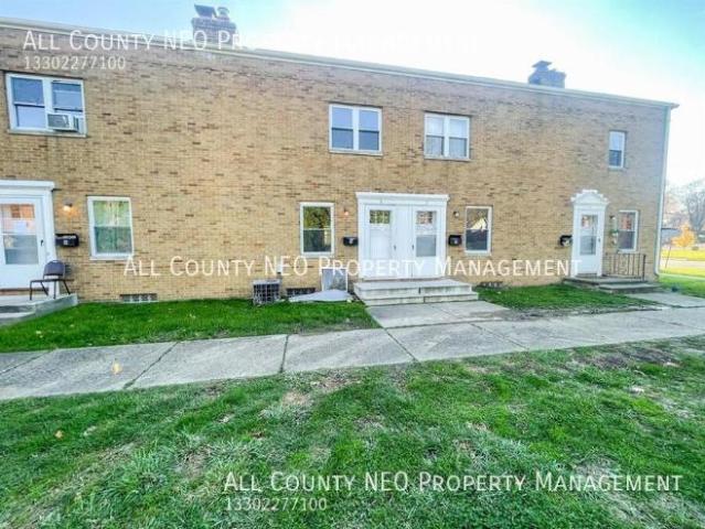 2 Br, 1 bath, Condo 2114 Market Ave N