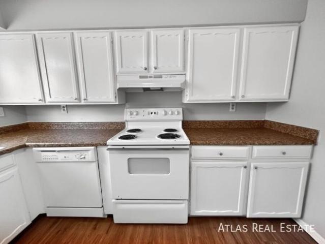 2 Br, 1 bath, Condo 2116 Friendship Place