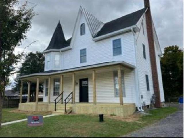 2 Br, 1 bath, Condo 2112 Hanover Pike