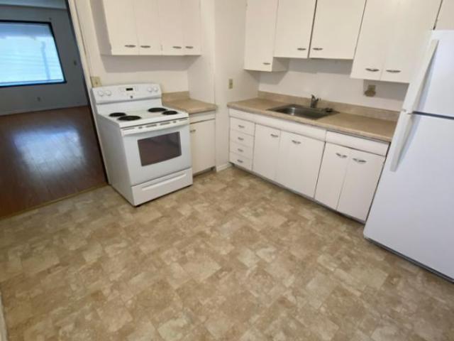 2 Br, 1 bath, Condo 211 N 16th Ave