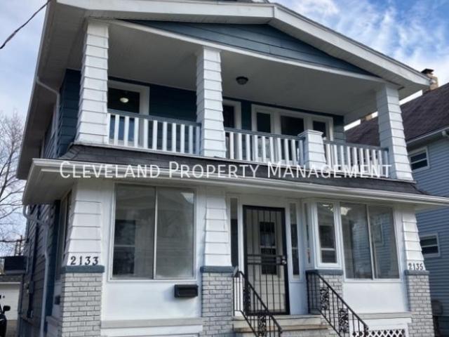 2 Br, 1 bath, Condo 2135 W 105th St