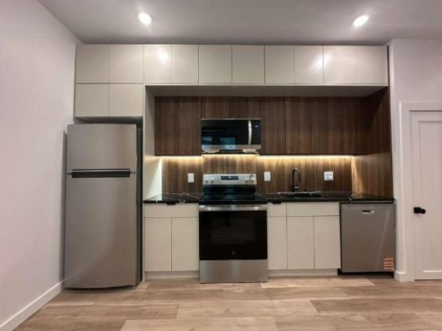 2 Br, 1 bath, Condo 2130 Tasker St