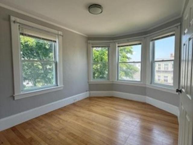 2 Br, 1 bath, Condo 213 Laurel Street