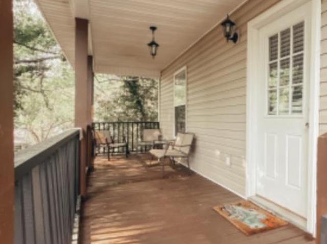 2 Br, 1 bath, Condo 214 Church Ave