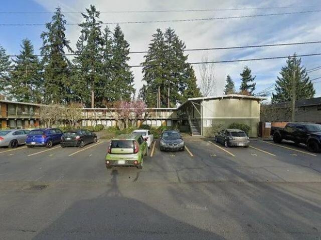 2 Br, 1 bath, Condo 21521 73rd Pl W