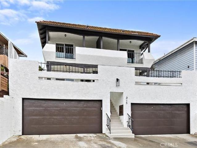 2 Br, 1 bath, Condo 215 West Canada