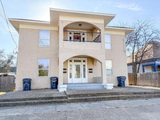 2 Br, 1 bath, Condo 2208 Sanger Ave