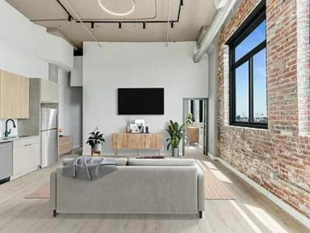 2 Br, 1 bath, Condo 2201 Castor Ave