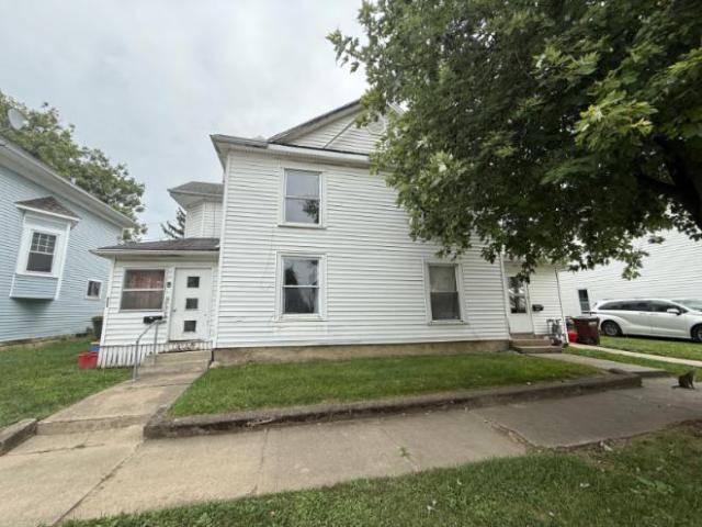 2 Br, 1 bath, Condo 221 5th St