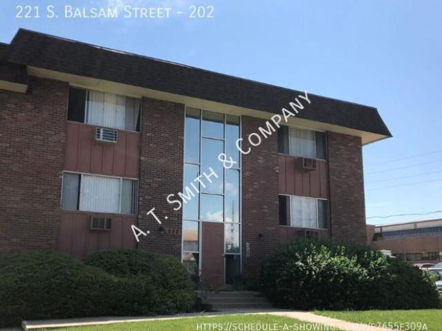 2 Br, 1 bath, Condo 221 S Balsam Street