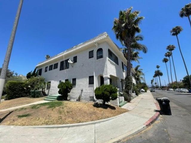 2 Br, 1 bath, Condo 2229 Vineyard Ave