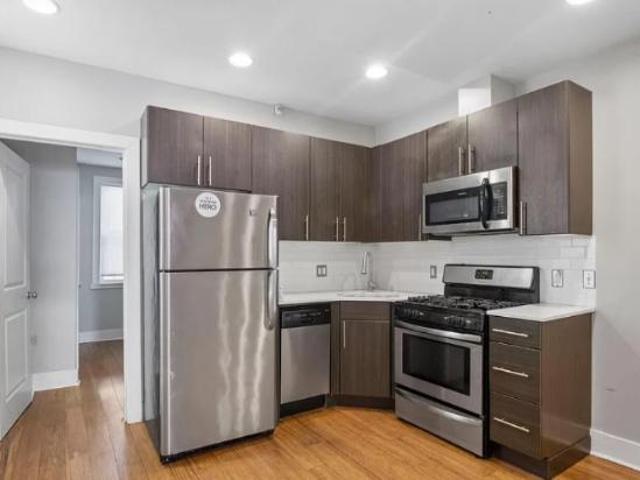 2 Br, 1 bath, Condo 2220 N 16th St