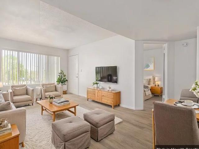 2 Br, 1 bath, Condo 222 E Cody Dr