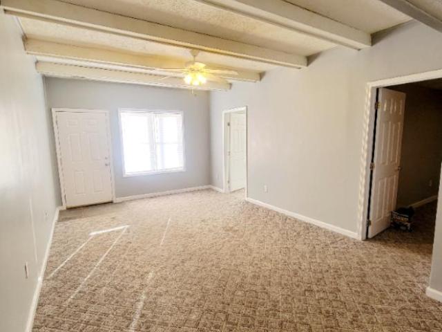 2 Br, 1 bath, Condo 2257 Benninghofen Ave