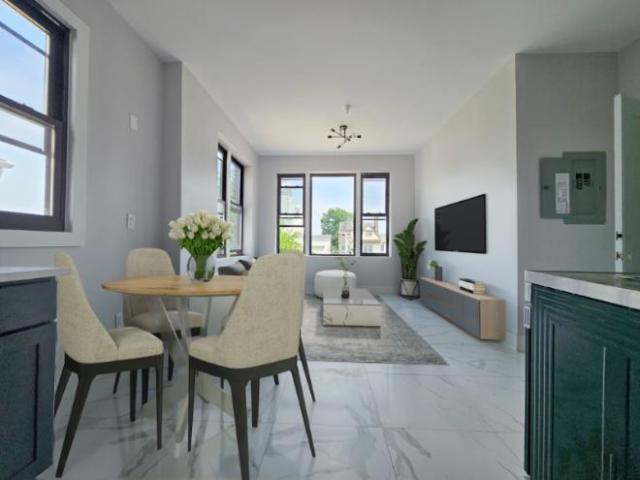 2 Br, 1 bath, Condo 226 Roseville Ave